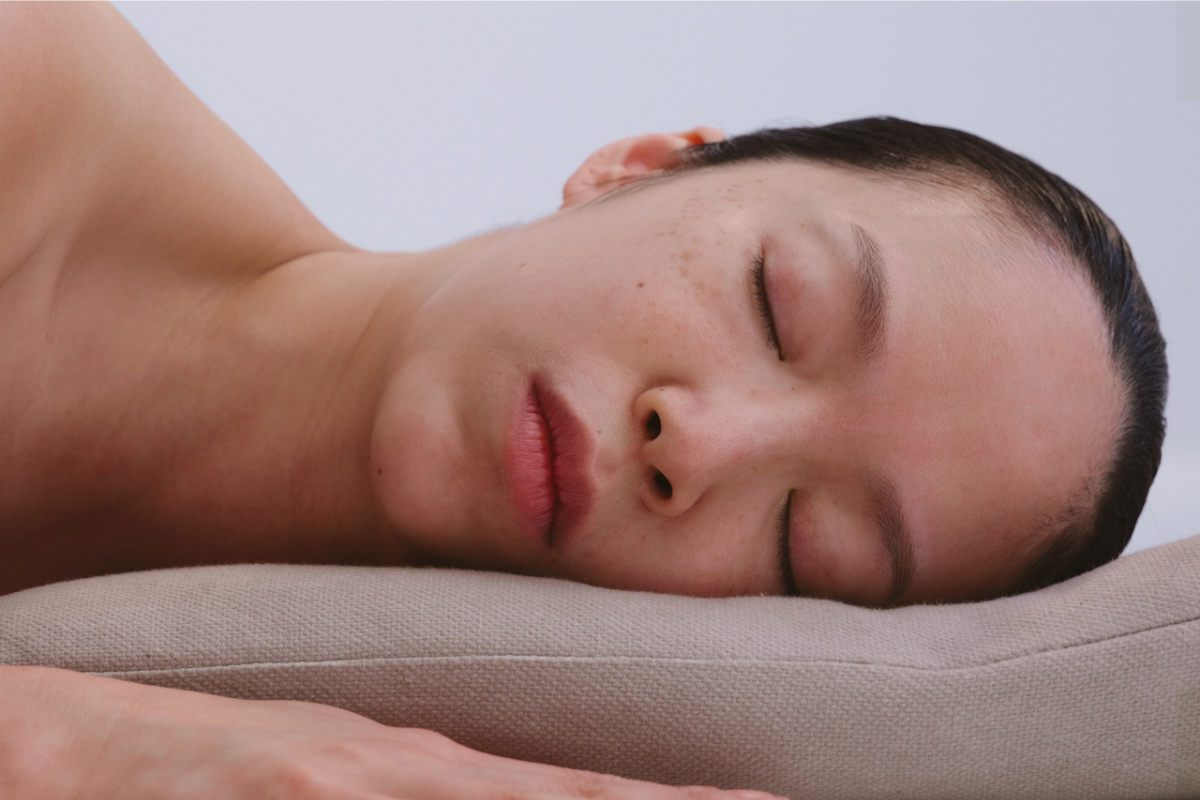 7 Tips To Fall Asleep Fast (And Stay Asleep) – Leapfrog Remedies